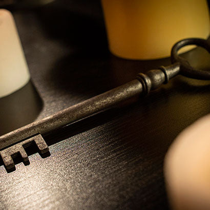 Haunted Key Deluxe (Gimmicks and Online Instruction) by Murphy's Magic ...